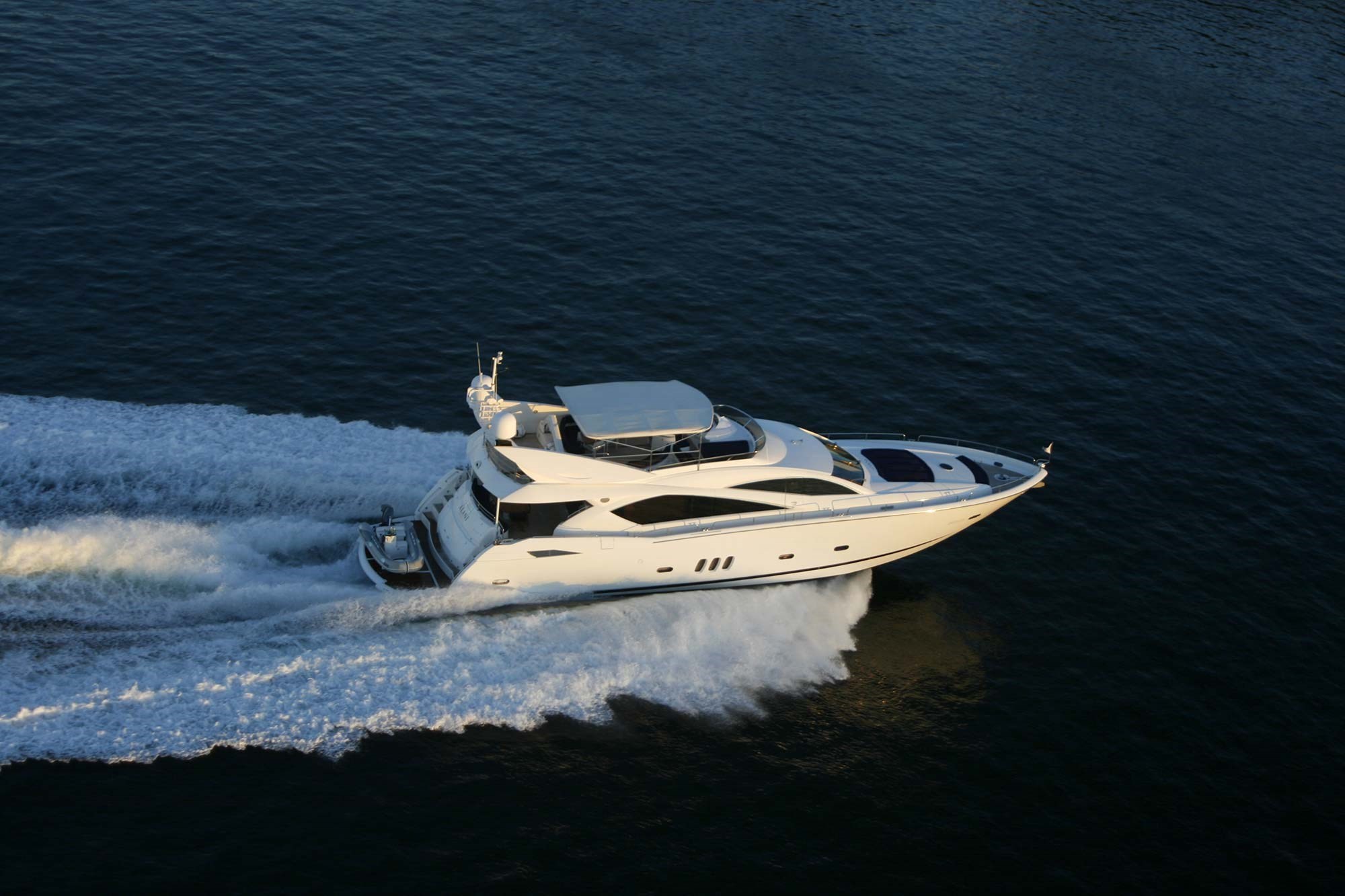 Alani 5 Star Luxury Fishing Boat Charters | Hamilton Island Activities