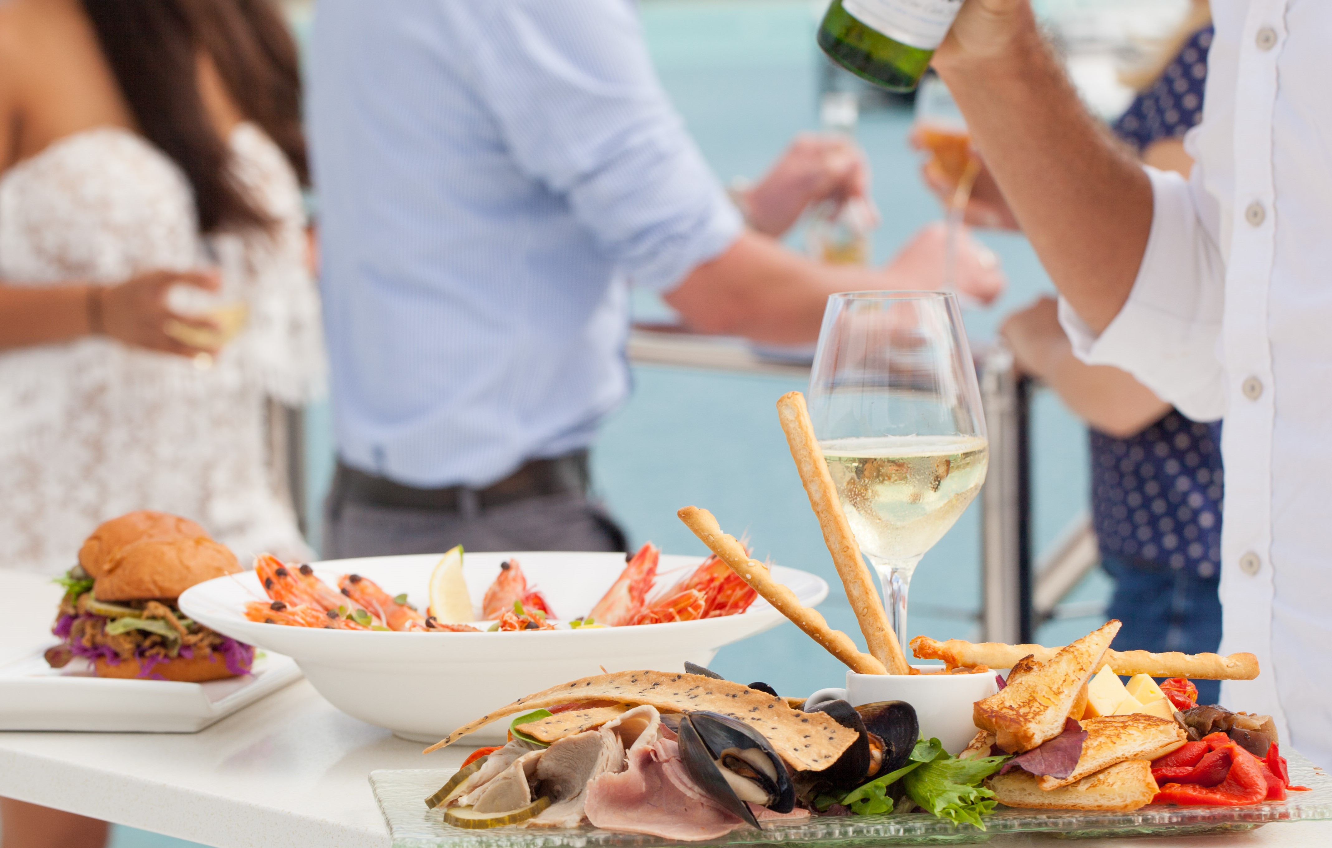 Explore Dinner Cruise | Hamilton Island Tours & Cruises